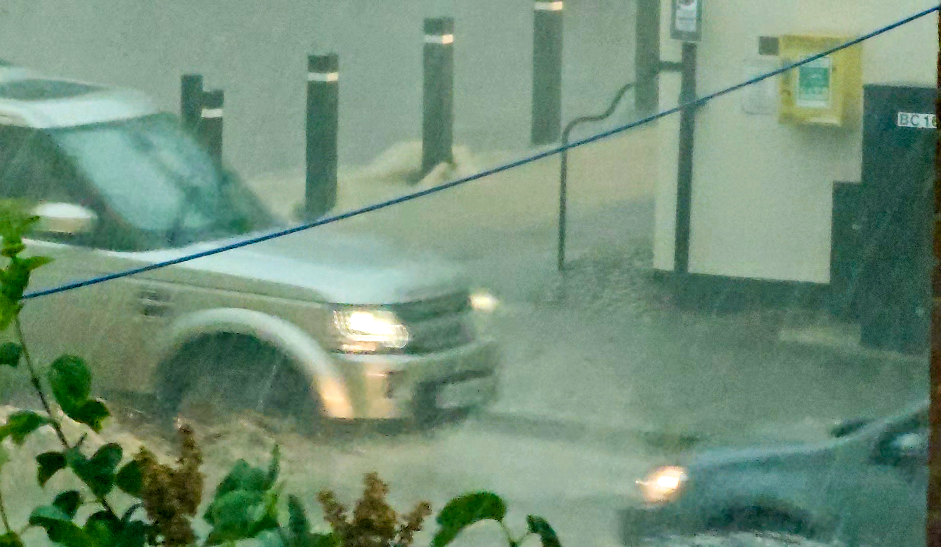 Extreme weather causes flash flooding and damage for Buckingham ...