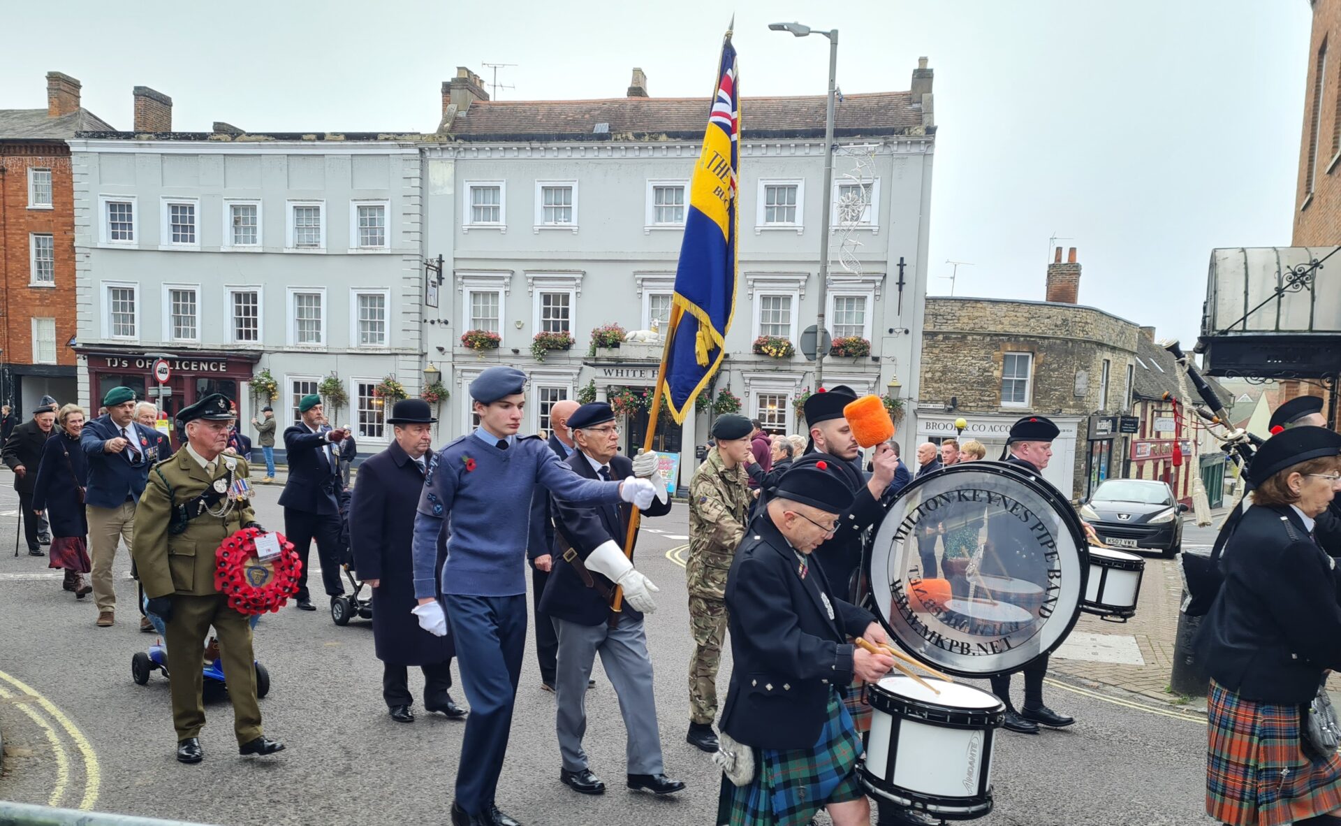 Buckingham Remembrance Day Parade - Buckingham Town Council